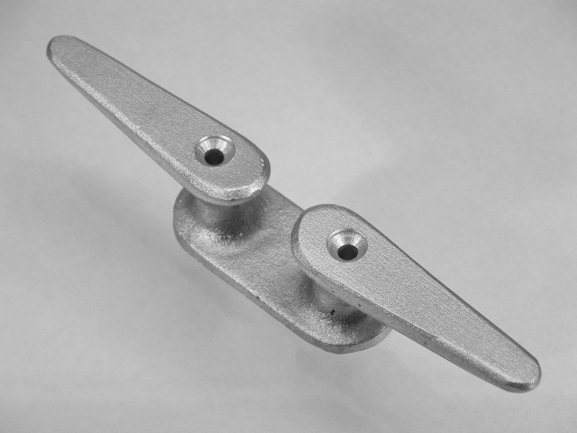 8" Open Aluminum Cleat – RDS Dock Hardware